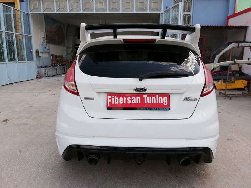 FORD FİESTA( mk7) RS BODY KİT